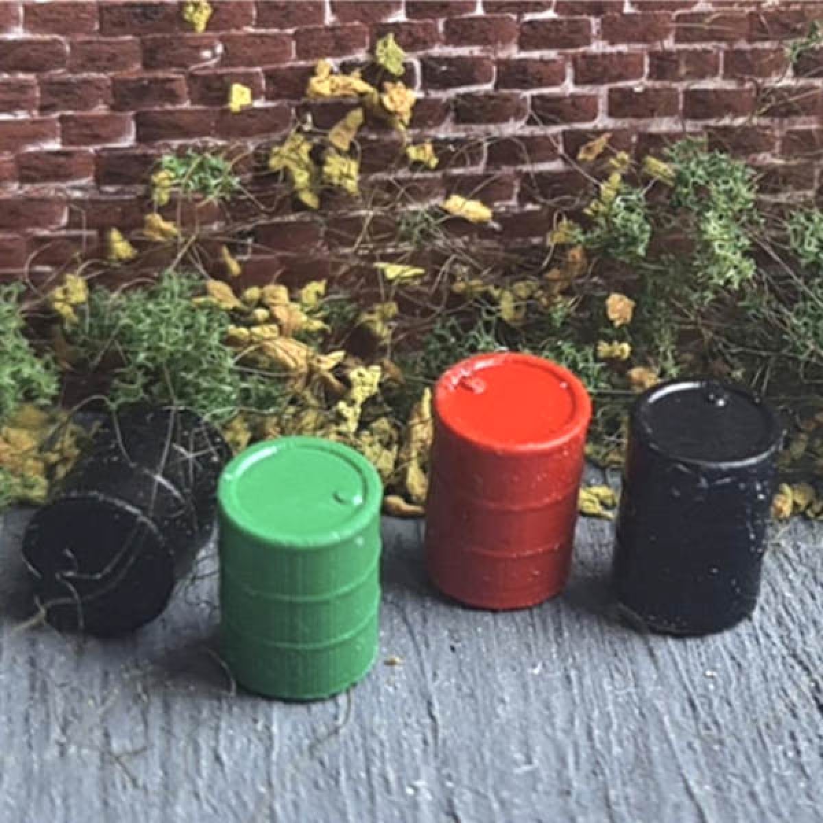 Model railway N gauge model platform