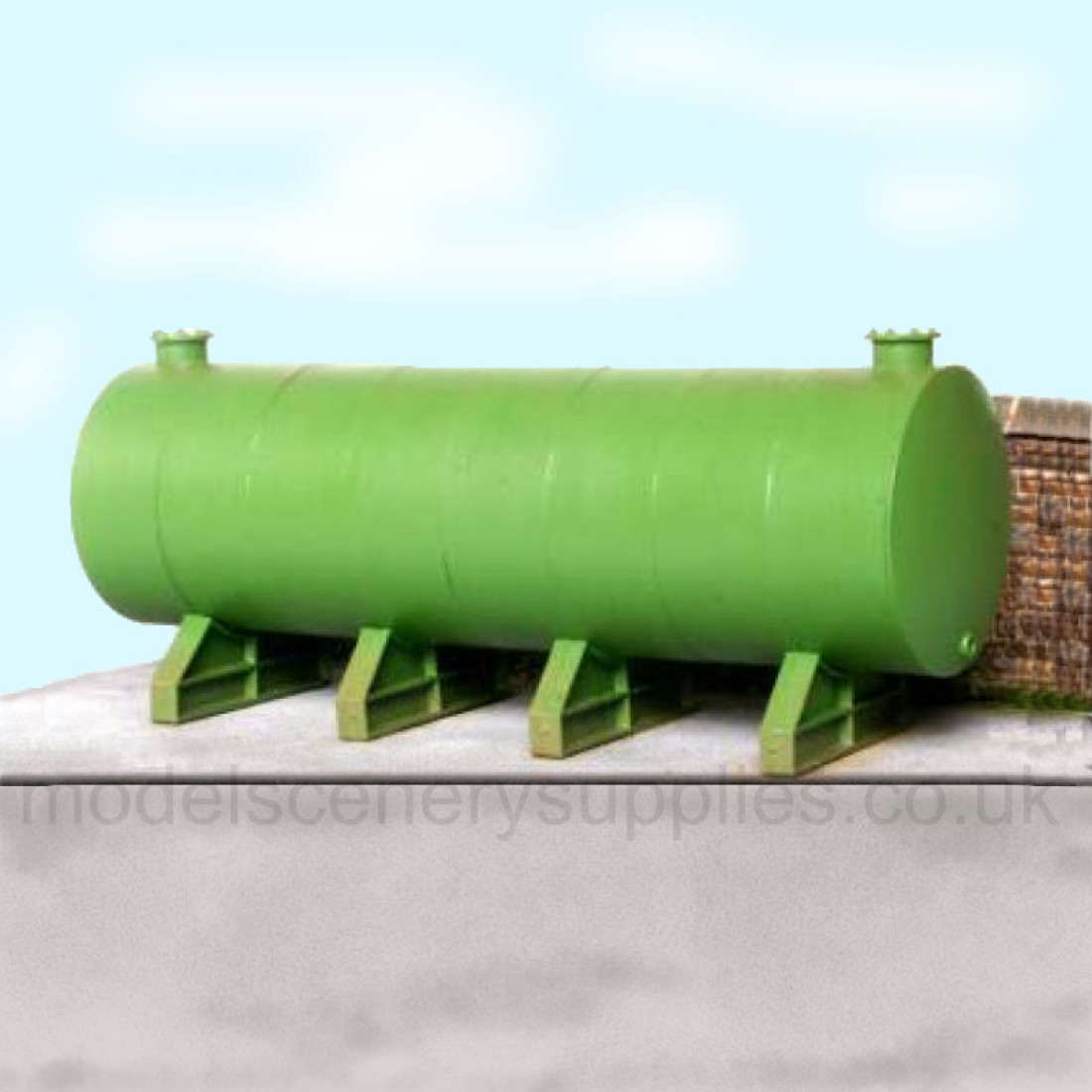 Diesel Tank with Supports OO