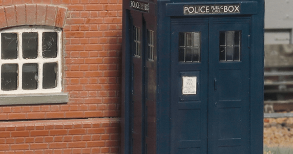 Model Tardis like Police Call Box
