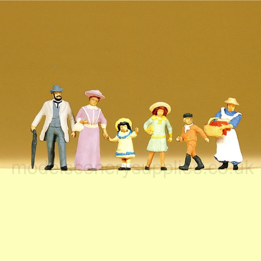 Model railway 1900s family Exclusive Figure Set