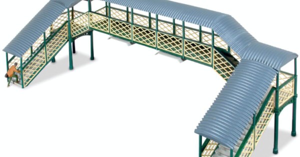 Model railway Modular Covered Footbridge In OO Ratio 548