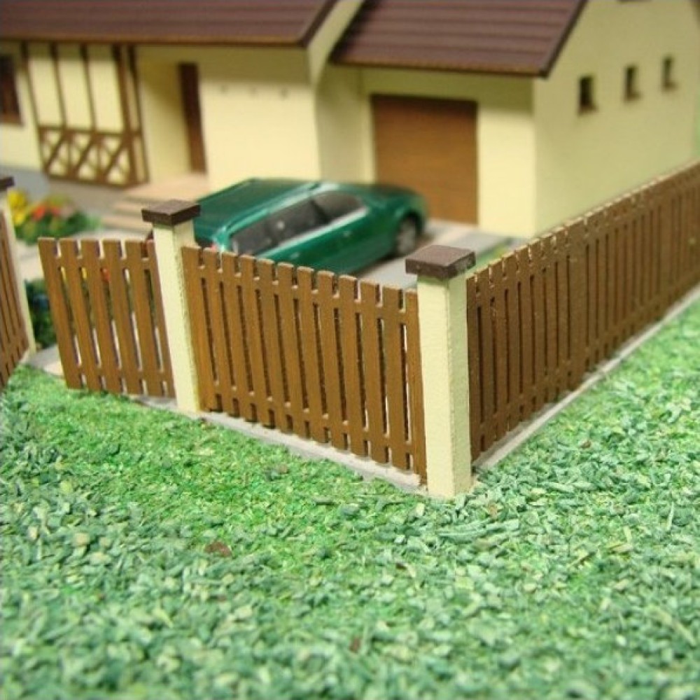 Garden Fence and Gates OO