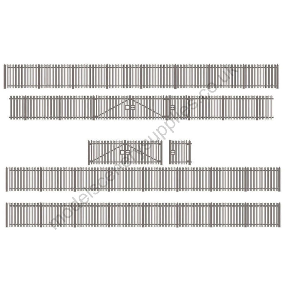 Modern Palisade Fencing with Gates N Gauge Ratio 280