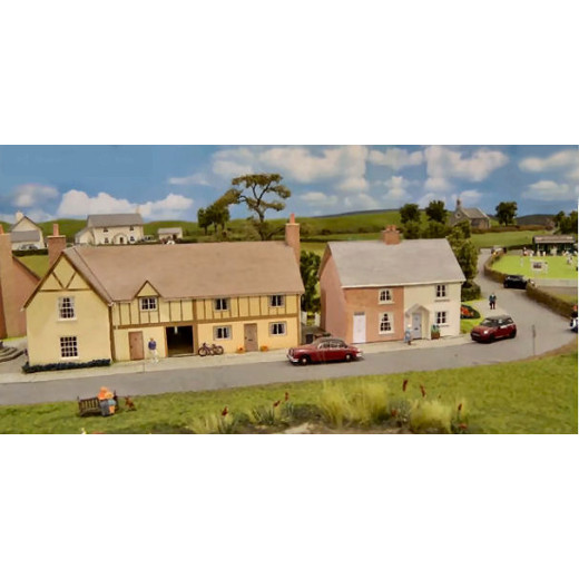 'OO' Gauge Building Kits