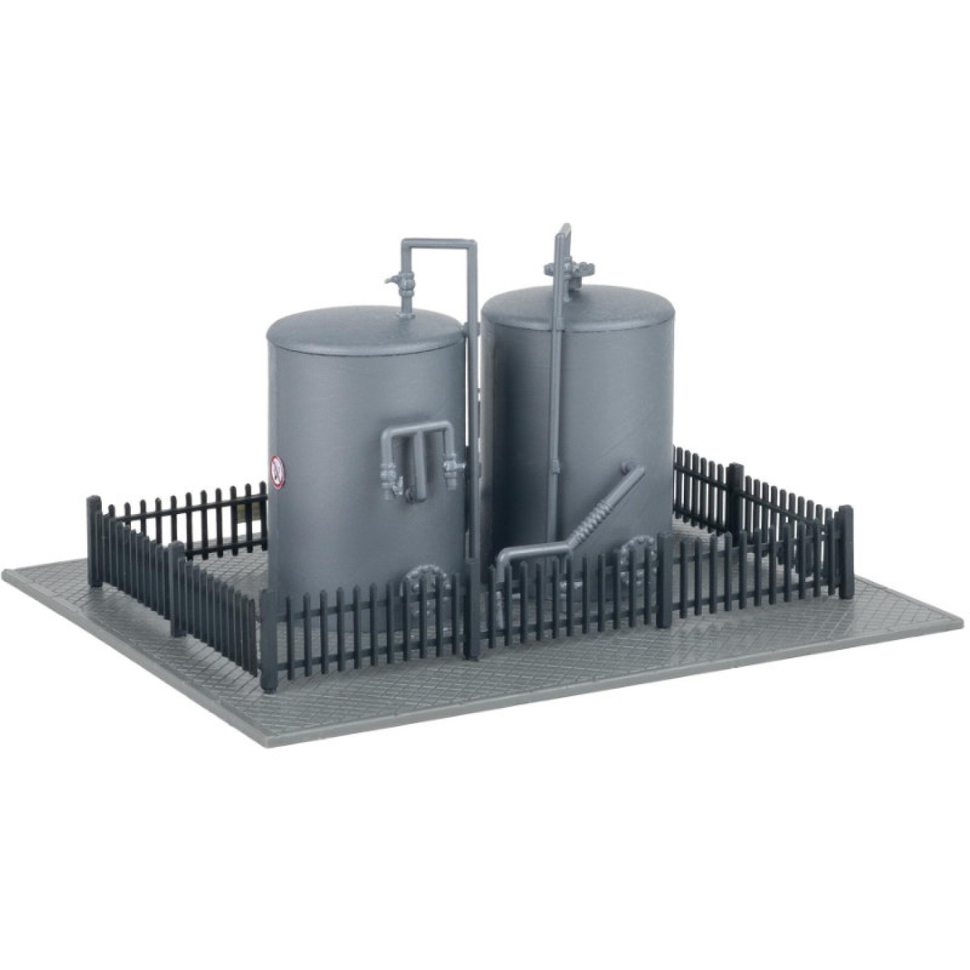 Model railway Diesel Oil Storage Tanks in OO from Faller 131338
