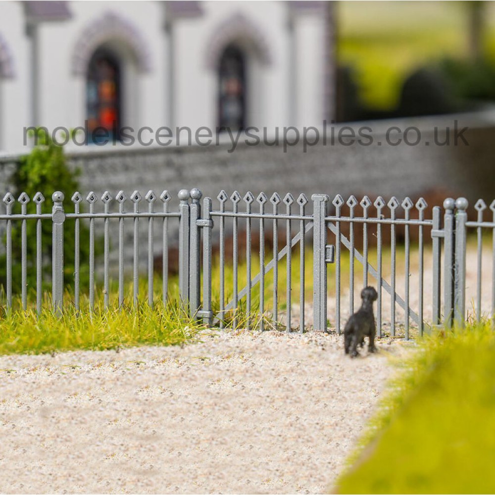 Model Railway Iron Railing Fence with gates OO Faller 180004