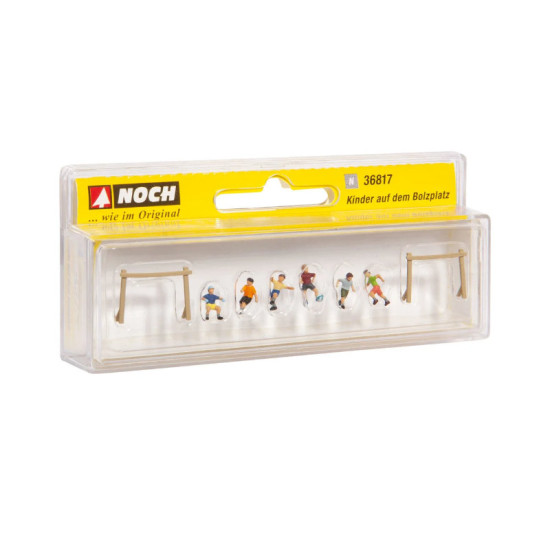 Model Children Playing Football N gauge