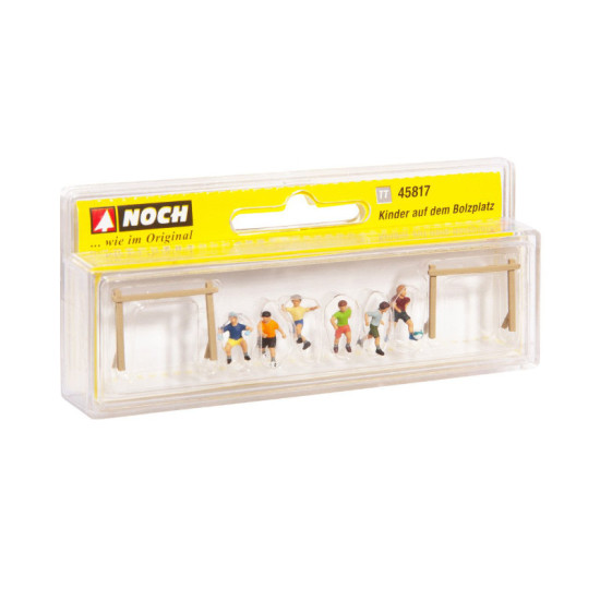 Model Railway Children Playing Football in TT scale 1:120